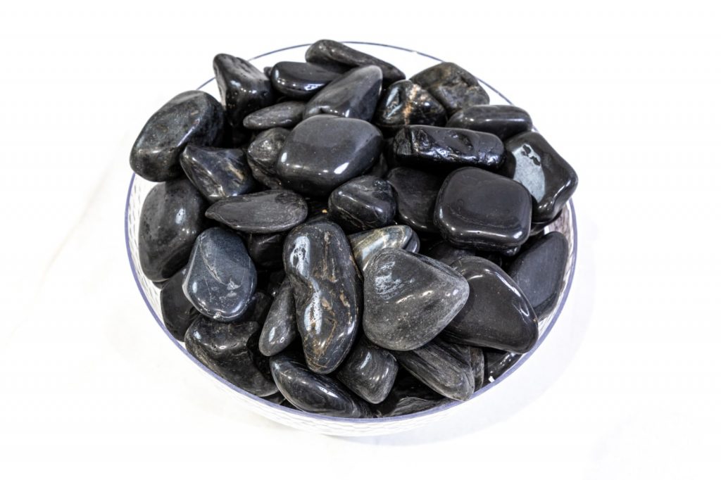 Black Polished Pebbles | Black Pebbles For Garden, Landscaping | Auzzie ...